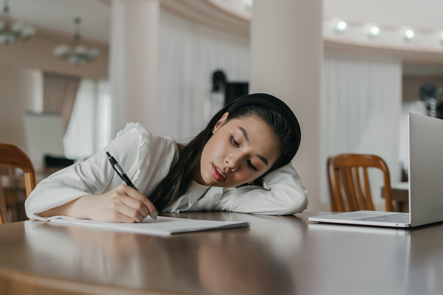 8 types of writing styles to enhance your writing skills - All Geek Things